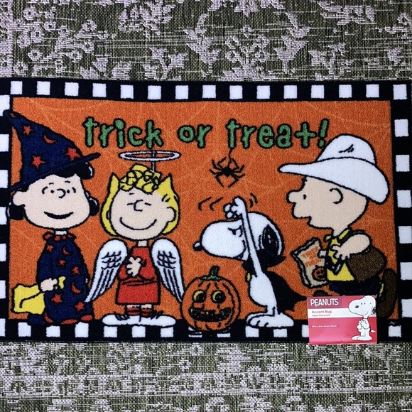 Peanuts | Accents | Snoopy Peanuts Trick Or Treat Accent Rug | Poshmark